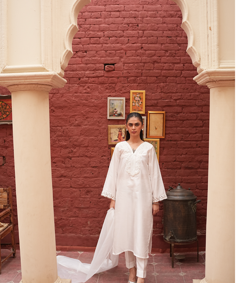 Noor 3PC Stitched – Imqaan